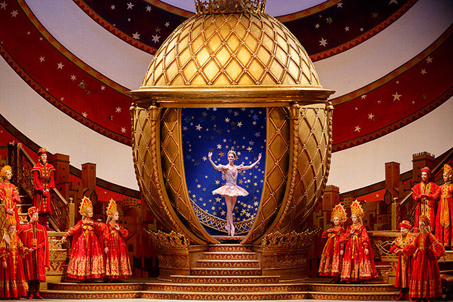 10 Things to do in Toronto this December - Pantages Hotel