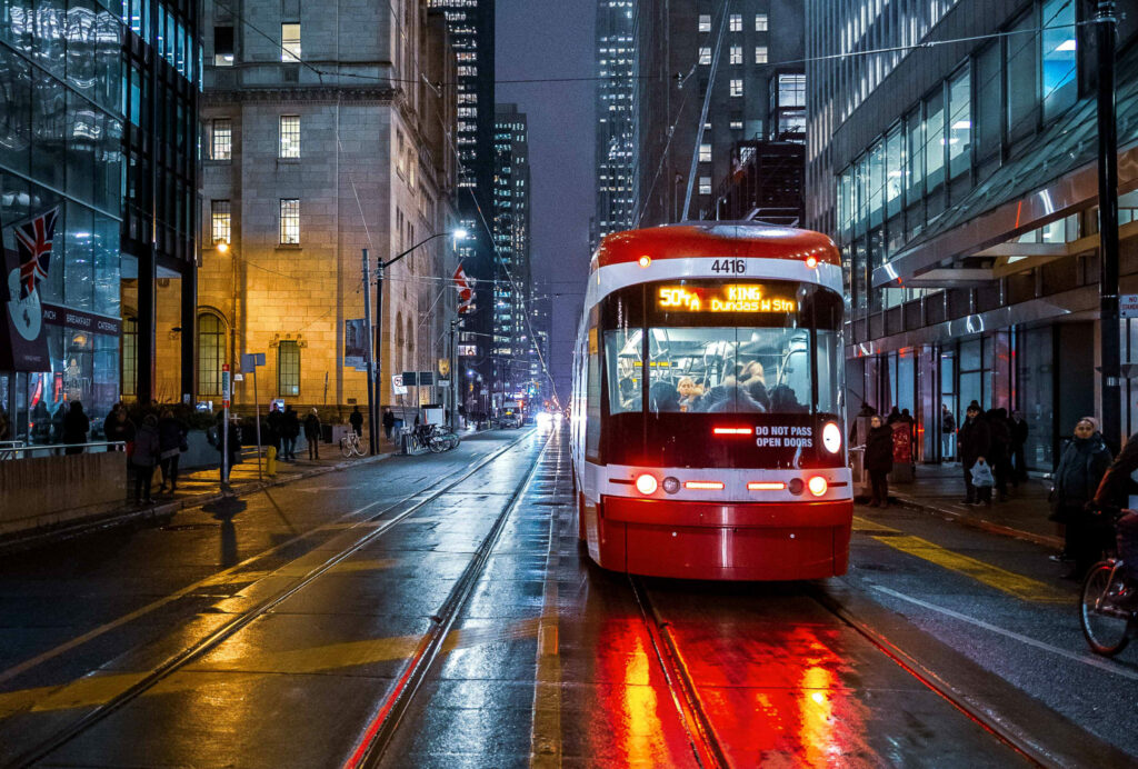 Navigating The Toronto PATH Like A Local - Pantages Hotel