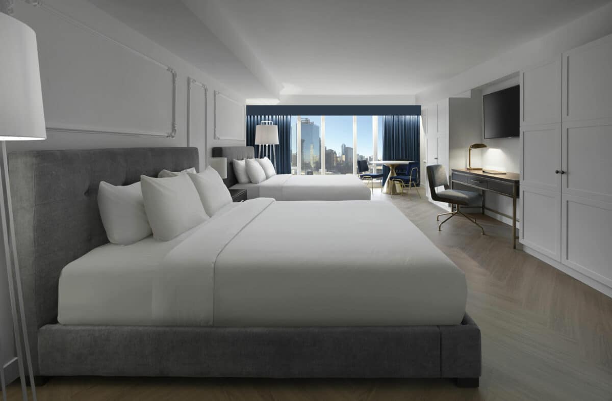 Deluxe Two Queen Studio - Pantages Hotel